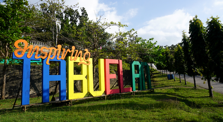 Tabuelan daytrip: a floating restaurant and uncrowded beaches - The ...